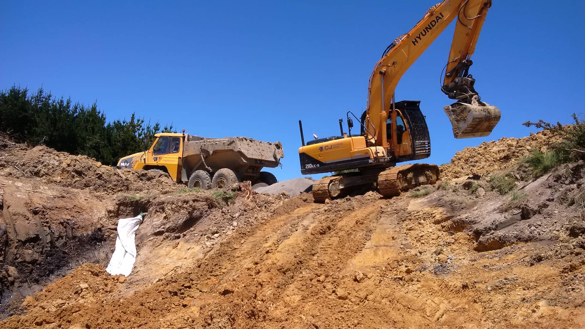 Earthworks Motueka - CJ Industries - Residential/Commercial Earthworks